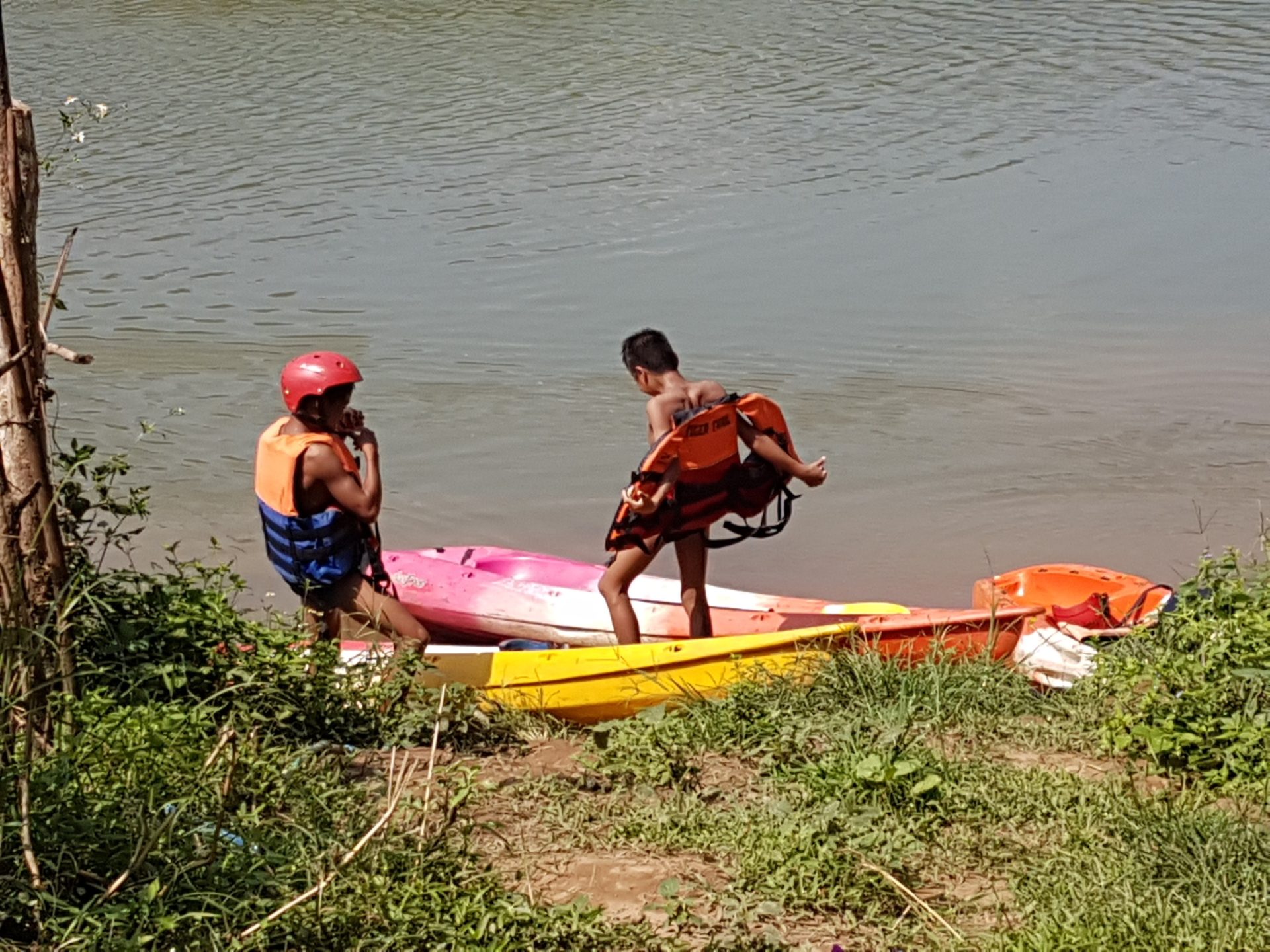 Biking, trekking and kayaking in the Laos countryside • EXPLORE LAOS People